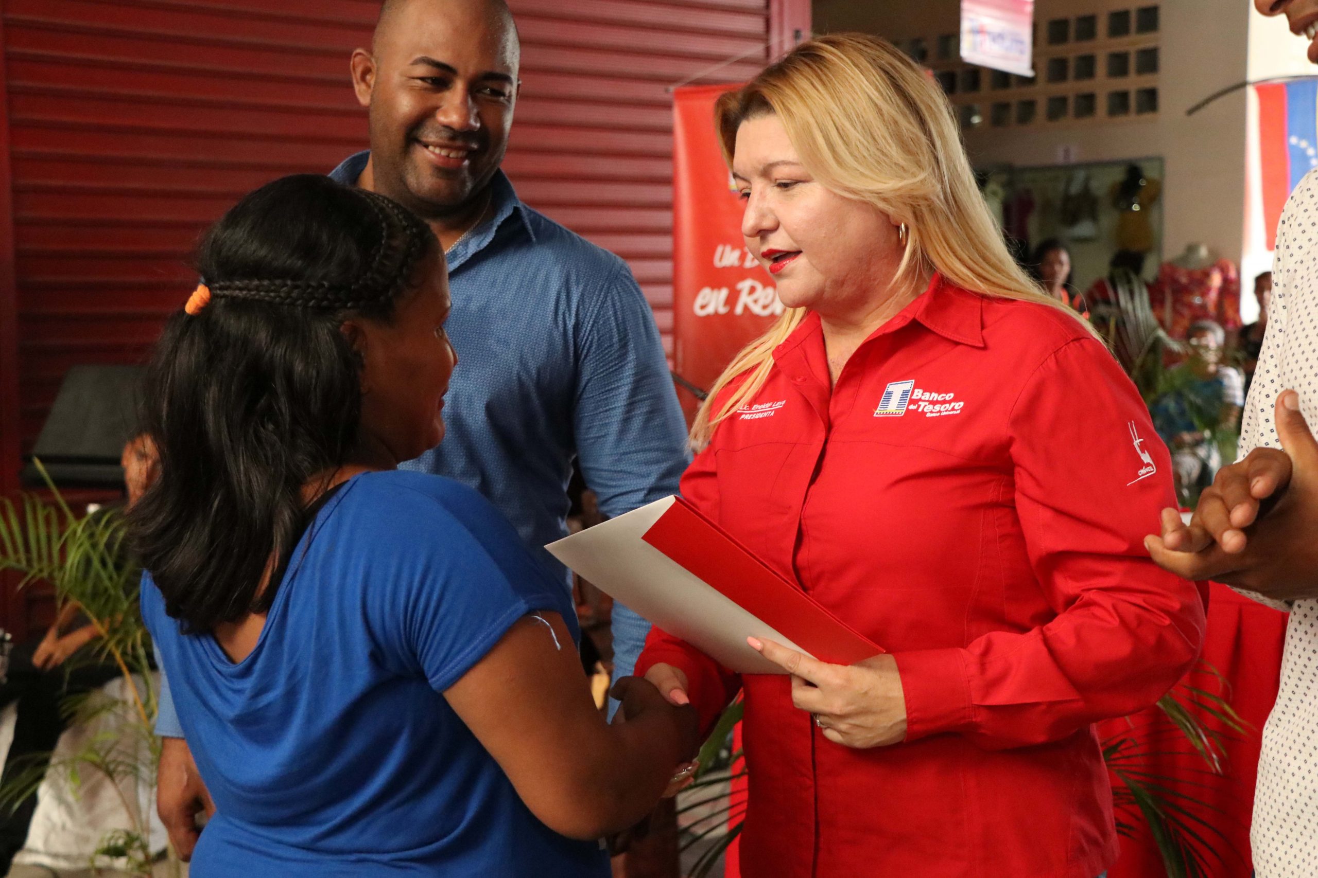 Eneida Laya: El Banco del Tesoro se distingue por su compromiso de ...