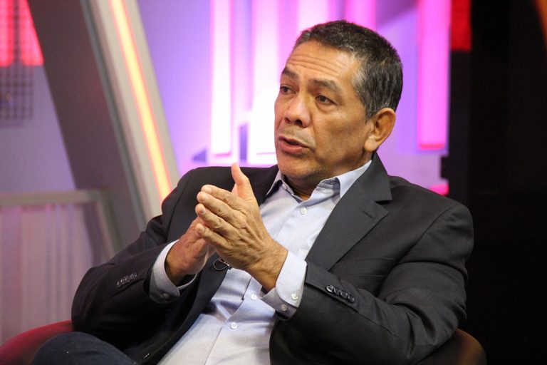 William Castillo: Venezuela continuará el diálogo en medio de ataques ...